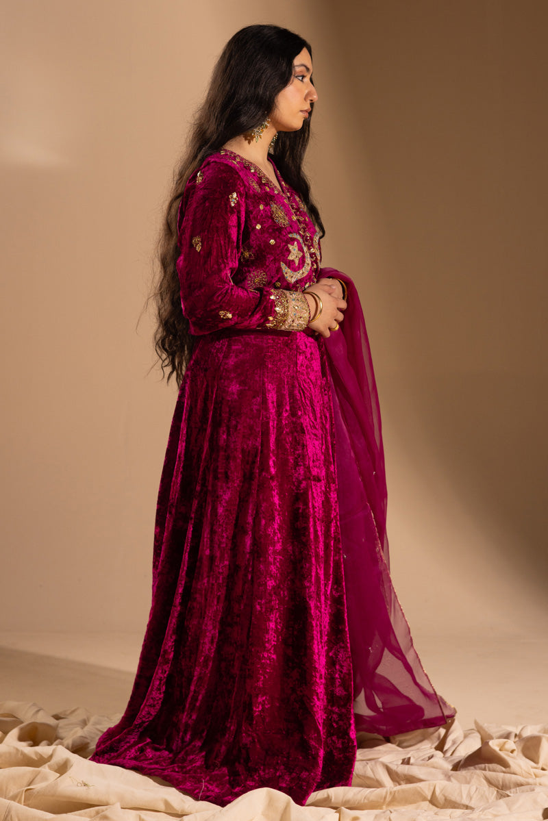 Chand Tara Velvet 3-Piece Lehnga Set – GENERATION
