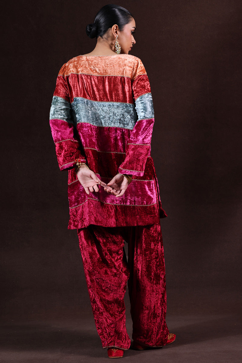 Rang Riwayat Velvet Set – GENERATION