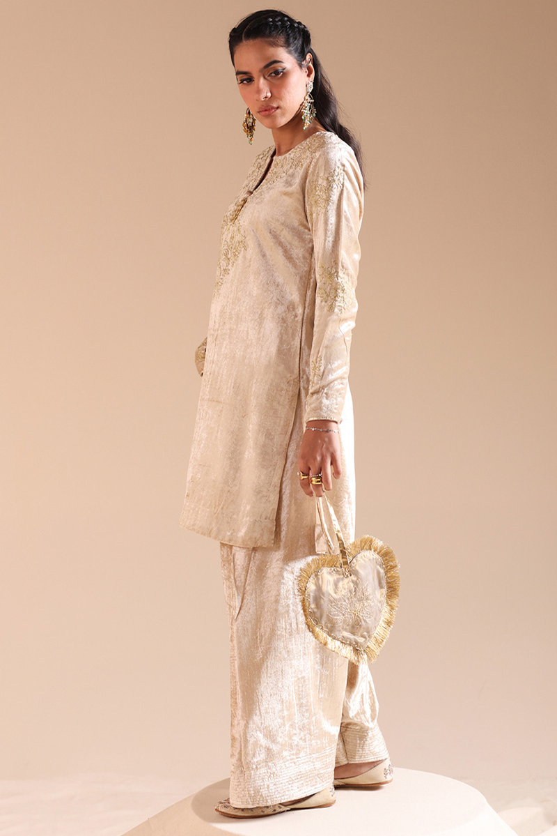 Velvet Dreams Embroidered Set – GENERATION